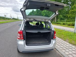 Pelēks Opel Zafira 2009 Rīga, ar dzinēja tilpumu 1.60 L un nobraukumu 307 tūkst. km par 1899 €, foto 5 vietnē AUTOMOTO.COM.LV