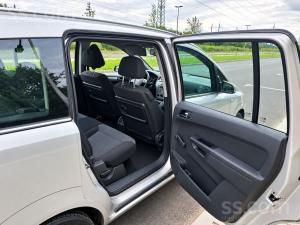 Pelēks Opel Zafira 2009 Rīga, ar dzinēja tilpumu 1.60 L un nobraukumu 307 tūkst. km par 1899 €, foto 6 vietnē AUTOMOTO.COM.LV