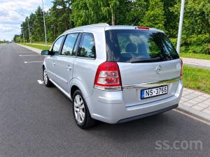 Серый Опель Зафира 2009 в Рига, объемом двигателя 1.60 л и пробегом 307 тыс. км за 1800 €, фото 5 на AUTOMOTO.COM.LV
