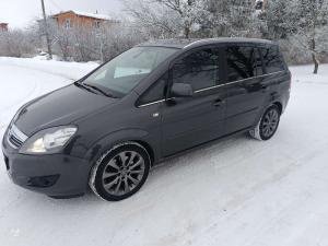 Pelēks Opel Zafira 2010 Panevēža, ar dzinēja tilpumu 1.91 L un nobraukumu 234 tūkst. km par 3350 €, foto 3 vietnē AUTOMOTO.COM.LV
