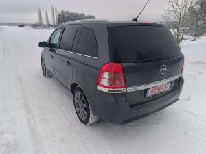 Pelēks Opel Zafira 2010 Panevēža, ar dzinēja tilpumu 1.91 L un nobraukumu 234 tūkst. km par 3350 €, foto 4 vietnē AUTOMOTO.COM.LV
