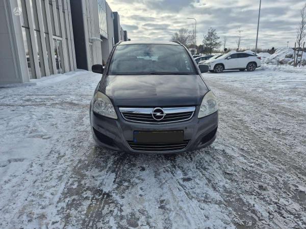 Grey Opel Zafira 2010 in Vilnius, with an engine capacity of 1.69 L and mileage of 235 thousand km for 2950 €, photo 7 on AUTOMOTO.COM.LV