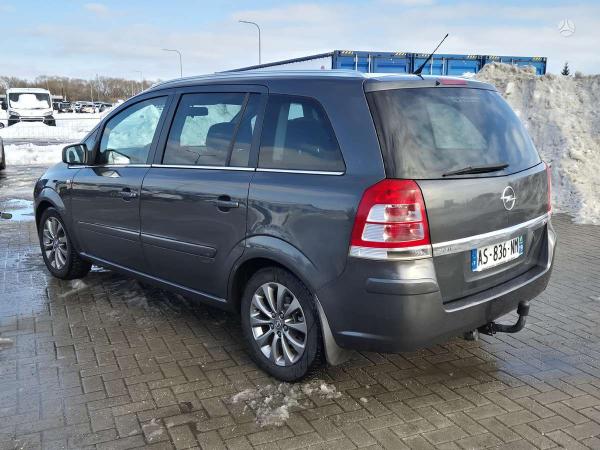 Pelēks Opel Zafira 2010 Tauragė, ar dzinēja tilpumu 1.69 L un nobraukumu 280 tūkst. km par 3000 €, foto 6 vietnē AUTOMOTO.COM.LV