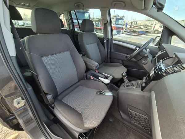 Pelēks Opel Zafira 2010 Tauragė, ar dzinēja tilpumu 1.69 L un nobraukumu 280 tūkst. km par 3000 €, foto 10 vietnē AUTOMOTO.COM.LV