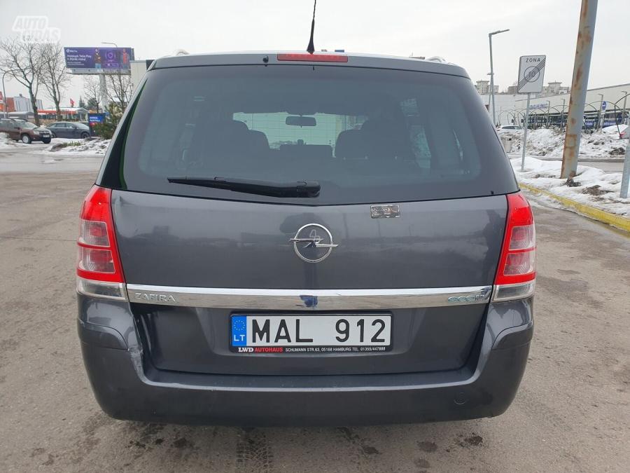 Grey Opel Zafira 2010 in Kaunas, with an engine capacity of 1.60 L and mileage of 230 thousand km for 1950 €, photo 5 on AUTOMOTO.COM.LV