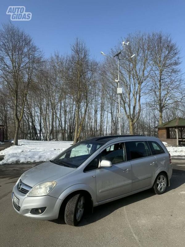 Pelēks Opel Zafira 2010 Šauļi, ar dzinēja tilpumu 1.70 L un nobraukumu 300 tūkst. km par 2350 €, foto 3 vietnē AUTOMOTO.COM.LV