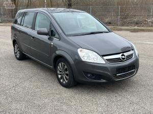 Grey Opel Zafira 2010 in Marijampole, with an engine capacity of 1.60 L and mileage of 246 thousand km for 2450 €, photo 2 on AUTOMOTO.COM.LV