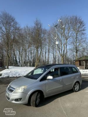 Pelēks Opel Zafira 2010 Šauļi, ar dzinēja tilpumu 1.70 L un nobraukumu 300 tūkst. km par 1850 €, foto 3 vietnē AUTOMOTO.COM.LV