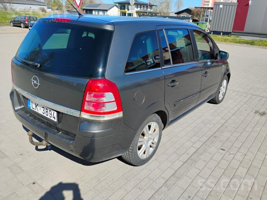 Pelēks Opel Zafira 2010 Liepāja, ar dzinēja tilpumu 1.70 L un nobraukumu 248 tūkst. km par 2950 €, foto 6 vietnē AUTOMOTO.COM.LV