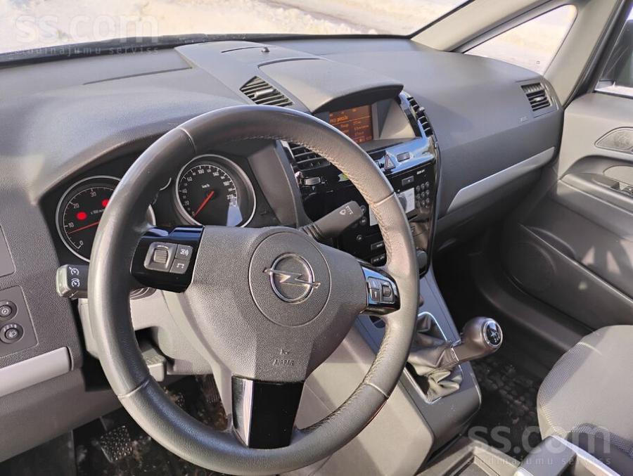 Pelēks Opel Zafira 2010 Liepāja, ar dzinēja tilpumu 1.70 L un nobraukumu 248 tūkst. km par 2950 €, foto 12 vietnē AUTOMOTO.COM.LV