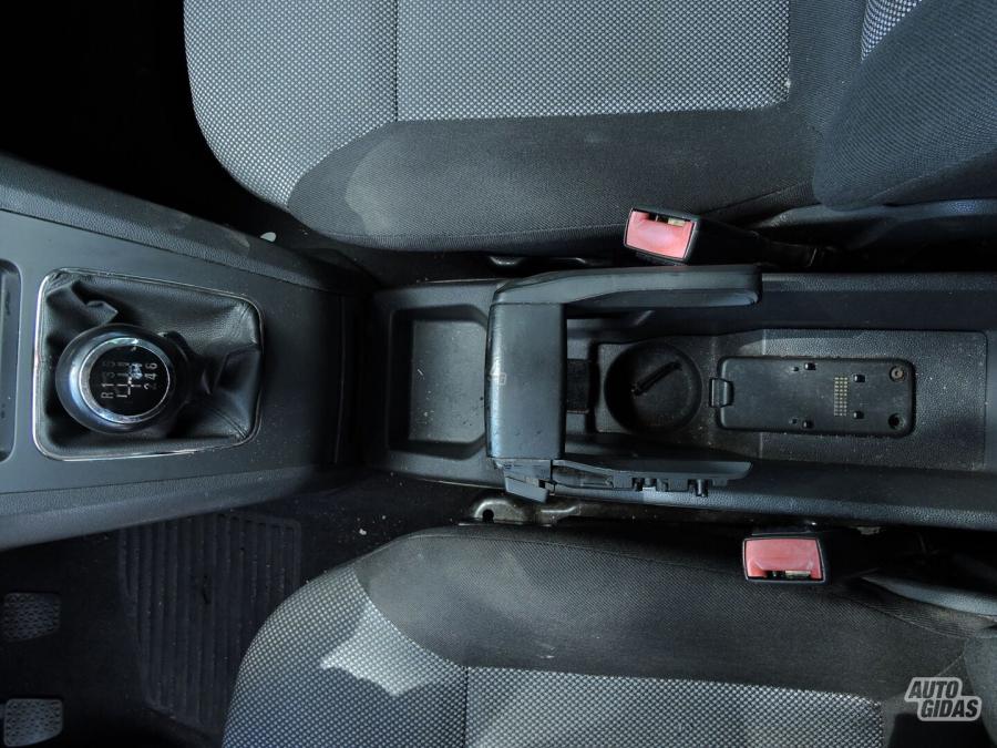 Grey Opel Zafira 2010 in Marijampole, with an engine capacity of 1.70 L and mileage of 237 thousand km for 2350 €, photo 14 on AUTOMOTO.COM.LV