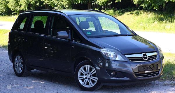 Grey Opel Zafira 2010 in Kretinga, with an engine capacity of 1.91 L and mileage of 296 thousand km for 4199 €, photo 8 on AUTOMOTO.COM.LV
