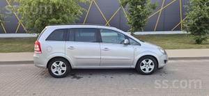 Grey Opel Zafira 2010 in Dobele, with an engine capacity of 1.70 L and mileage of 258 thousand km for 2250 €, photo 6 on AUTOMOTO.COM.LV