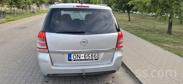 Grey Opel Zafira 2010 in Dobele, with an engine capacity of 1.70 L and mileage of 258 thousand km for 2250 €, photo 7 on AUTOMOTO.COM.LV