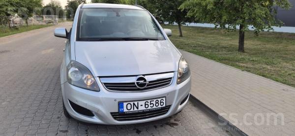 Grey Opel Zafira 2010 in Dobele, with an engine capacity of 1.70 L and mileage of 258 thousand km for 2250 €, photo 8 on AUTOMOTO.COM.LV