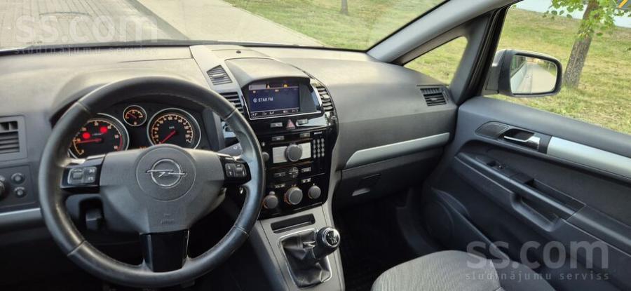 Grey Opel Zafira 2010 in Dobele, with an engine capacity of 1.70 L and mileage of 258 thousand km for 2250 €, photo 12 on AUTOMOTO.COM.LV