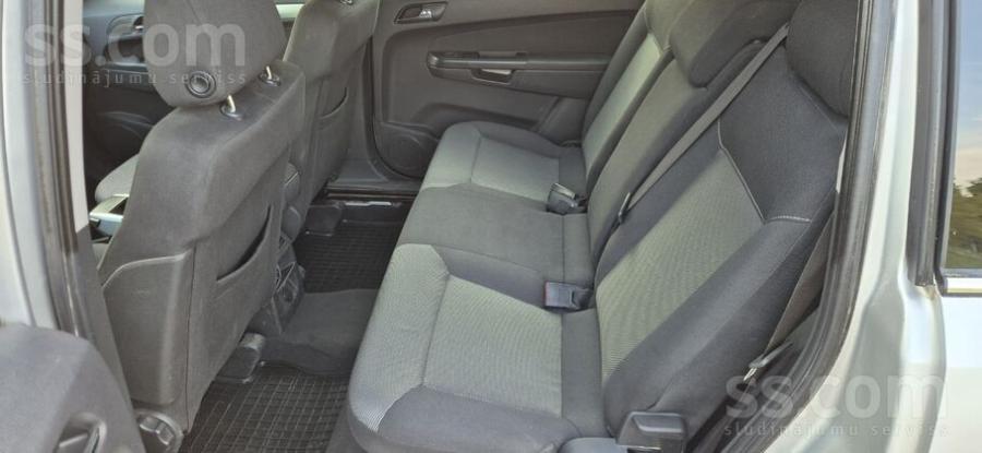 Grey Opel Zafira 2010 in Dobele, with an engine capacity of 1.70 L and mileage of 258 thousand km for 2250 €, photo 13 on AUTOMOTO.COM.LV