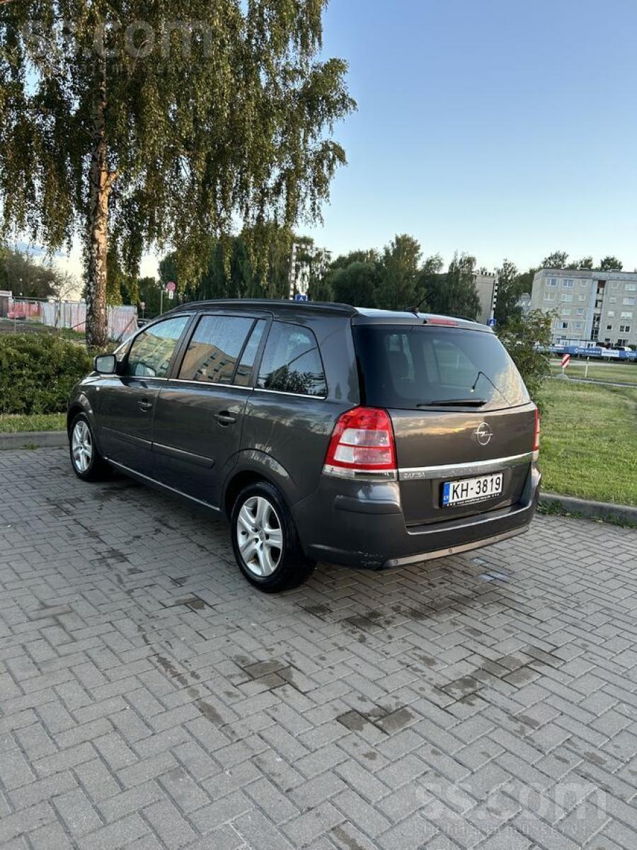 Pelēks Opel Zafira 2010 Rīga, ar dzinēja tilpumu 2.20 L un nobraukumu 259 tūkst. km par 1300 €, foto 14 vietnē AUTOMOTO.COM.LV