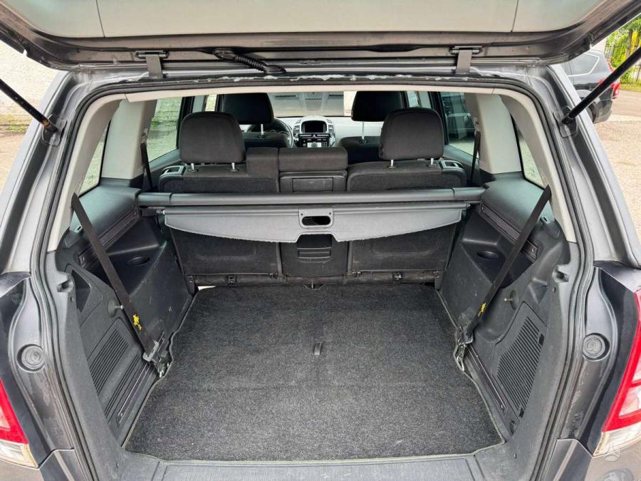Pelēks Opel Zafira 2010 Jurbarkas, ar dzinēja tilpumu 1.80 L un nobraukumu 178 tūkst. km par 3450 €, foto 8 vietnē AUTOMOTO.COM.LV