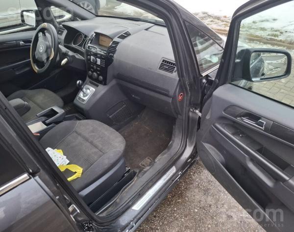 Pelēks Opel Zafira 2010 Rīga, ar dzinēja tilpumu 1.80 L un nobraukumu 307 tūkst. km par 1700 €, foto 7 vietnē AUTOMOTO.COM.LV