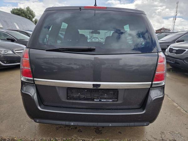 Grey Opel Zafira 2010 in Marijampole, with an engine capacity of 1.91 L and mileage of 256 thousand km for 2699 €, photo 6 on AUTOMOTO.COM.LV