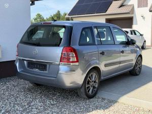 Grey Opel Zafira 2010 in Marijampole, with an engine capacity of 1.91 L and mileage of 257 thousand km for 2250 €, photo 4 on AUTOMOTO.COM.LV