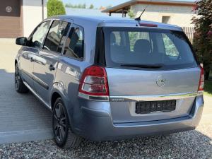 Grey Opel Zafira 2010 in Marijampole, with an engine capacity of 1.91 L and mileage of 257 thousand km for 2250 €, photo 5 on AUTOMOTO.COM.LV