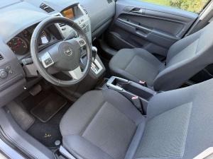 Grey Opel Zafira 2010 in Marijampole, with an engine capacity of 1.91 L and mileage of 257 thousand km for 2250 €, photo 6 on AUTOMOTO.COM.LV