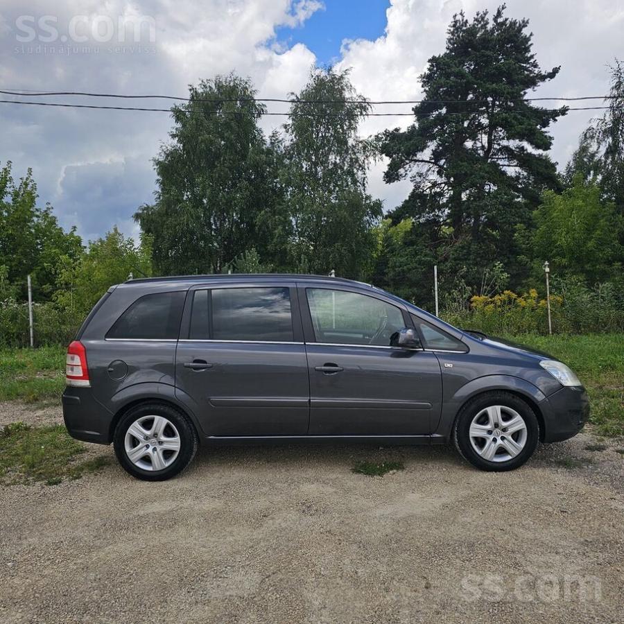 Pelēks Opel Zafira 2010 Rīga, ar dzinēja tilpumu 1.80 L un nobraukumu 259 tūkst. km par 2490 €, foto 7 vietnē AUTOMOTO.COM.LV