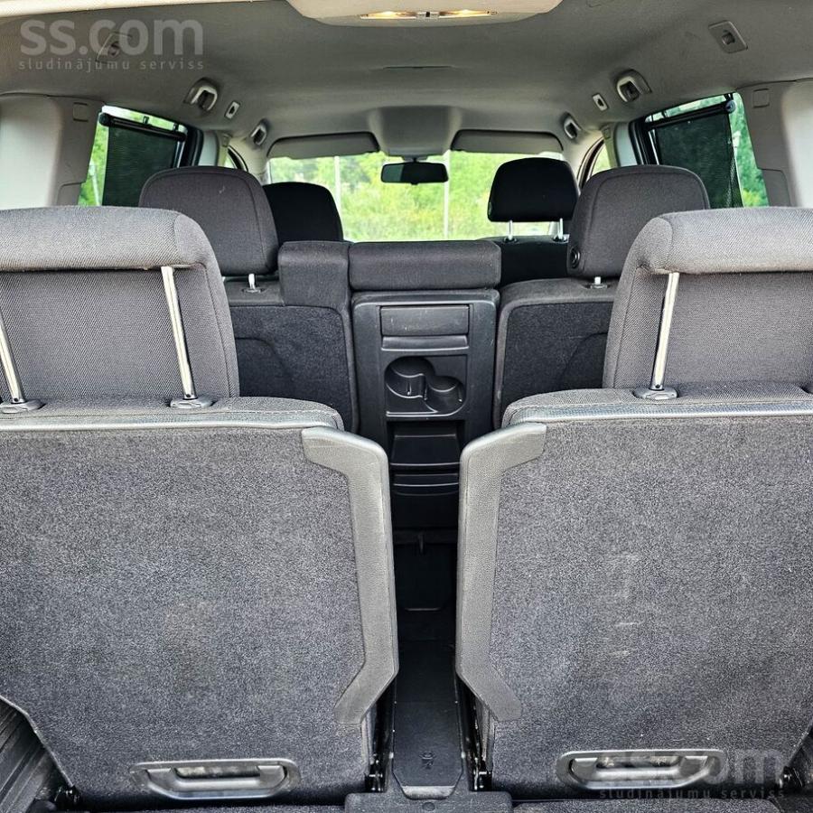 Pelēks Opel Zafira 2010 Rīga, ar dzinēja tilpumu 1.80 L un nobraukumu 259 tūkst. km par 2490 €, foto 9 vietnē AUTOMOTO.COM.LV