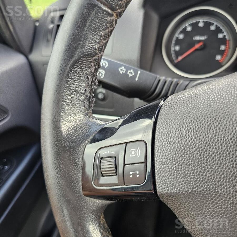 Pelēks Opel Zafira 2010 Rīga, ar dzinēja tilpumu 1.80 L un nobraukumu 259 tūkst. km par 2490 €, foto 17 vietnē AUTOMOTO.COM.LV