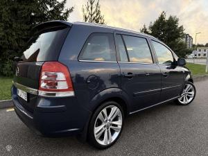 Grey Opel Zafira 2010 in Kaunas, with an engine capacity of 1.91 L and mileage of 396 thousand km for 2950 €, photo 13 on AUTOMOTO.COM.LV