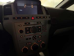 Grey Opel Zafira 2010 in Kaunas, with an engine capacity of 1.91 L and mileage of 396 thousand km for 2950 €, photo 17 on AUTOMOTO.COM.LV