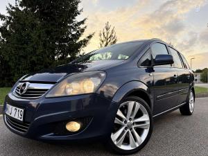 Grey Opel Zafira 2010 in Kaunas, with an engine capacity of 1.91 L and mileage of 396 thousand km for 2950 €, photo 23 on AUTOMOTO.COM.LV