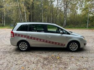 Pelēks Opel Zafira 2010 Rīga, ar dzinēja tilpumu 1.90 L un nobraukumu 0 tūkst. km par 3799 €, foto 7 vietnē AUTOMOTO.COM.LV