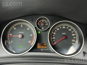 Pelēks Opel Zafira 2010 Rīga, ar dzinēja tilpumu 1.90 L un nobraukumu 0 tūkst. km par 3799 €, foto 14 vietnē AUTOMOTO.COM.LV