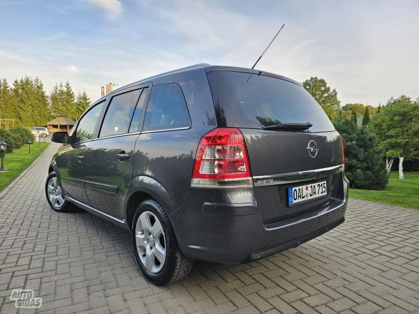 Pelēks Opel Zafira 2010 Kauņa, ar dzinēja tilpumu 1.90 L un nobraukumu 256 tūkst. km par 3000 €, foto 8 vietnē AUTOMOTO.COM.LV