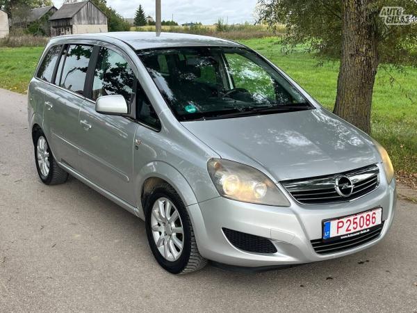 Pelēks Opel Zafira 2010 Marijampole, ar dzinēja tilpumu 1.70 L un nobraukumu 237 tūkst. km par 1950 €, foto 4 vietnē AUTOMOTO.COM.LV