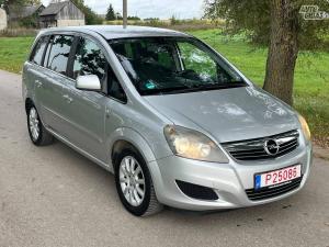 Pelēks Opel Zafira 2010 Marijampole, ar dzinēja tilpumu 1.70 L un nobraukumu 237 tūkst. km par 1950 €, foto 4 vietnē AUTOMOTO.COM.LV