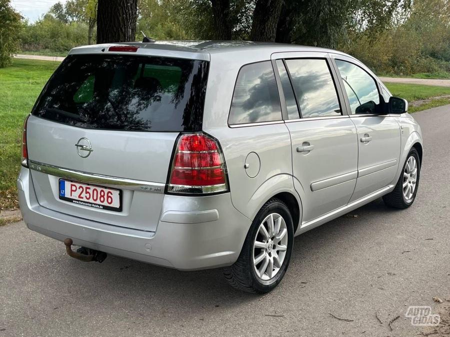 Pelēks Opel Zafira 2010 Marijampole, ar dzinēja tilpumu 1.70 L un nobraukumu 237 tūkst. km par 1950 €, foto 6 vietnē AUTOMOTO.COM.LV