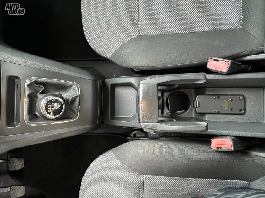 Pelēks Opel Zafira 2010 Marijampole, ar dzinēja tilpumu 1.70 L un nobraukumu 237 tūkst. km par 1950 €, foto 15 vietnē AUTOMOTO.COM.LV