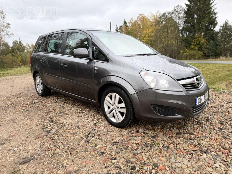 Grey Opel Zafira 2010 in Cesis, with an engine capacity of 1.70 L and mileage of 0 thousand km for 2200 €, photo 1 on AUTOMOTO.COM.LV
