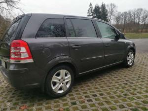 Pelēks Opel Zafira 2011 Jurbarkas, ar dzinēja tilpumu 1.69 L un nobraukumu 263 tūkst. km par 2400 €, foto 12 vietnē AUTOMOTO.COM.LV