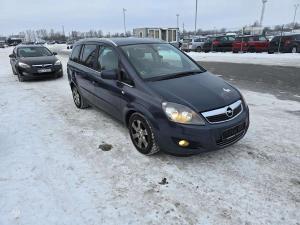 Grey Opel Zafira 2011 in Marijampole, with an engine capacity of 1.69 L and mileage of 240 thousand km for 2600 €, photo 3 on AUTOMOTO.COM.LV