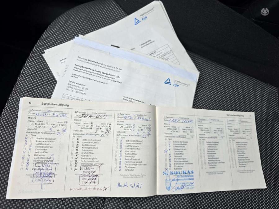 Grey Opel Zafira 2011 in Marijampole, with an engine capacity of 1.69 L and mileage of 240 thousand km for 2600 €, photo 23 on AUTOMOTO.COM.LV