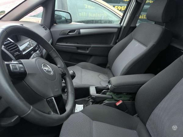 Pelēks Opel Zafira 2011 Radviliškis, ar dzinēja tilpumu 1.60 L un nobraukumu 180 tūkst. km par 1850 €, foto 7 vietnē AUTOMOTO.COM.LV