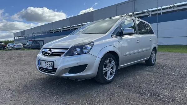Grey Opel Zafira 2011 in Daugavpils, with an engine capacity of 1.70 L and mileage of 210 thousand km for 2450 €, photo 1 on AUTOMOTO.COM.LV