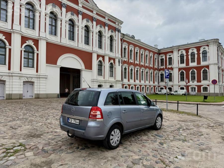 Pelēks Opel Zafira 2011 Jelgava, ar dzinēja tilpumu 1.70 L un nobraukumu 312 tūkst. km par 1699 €, foto 8 vietnē AUTOMOTO.COM.LV