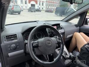 Pelēks Opel Zafira 2011 Jelgava, ar dzinēja tilpumu 1.70 L un nobraukumu 312 tūkst. km par 1699 €, foto 11 vietnē AUTOMOTO.COM.LV
