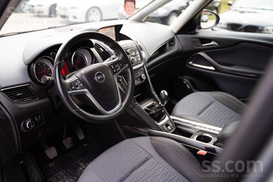 Pelēks Opel Zafira 2011 Liepāja, ar dzinēja tilpumu 2.00 L un nobraukumu 307 tūkst. km par 4700 €, foto 32 vietnē AUTOMOTO.COM.LV